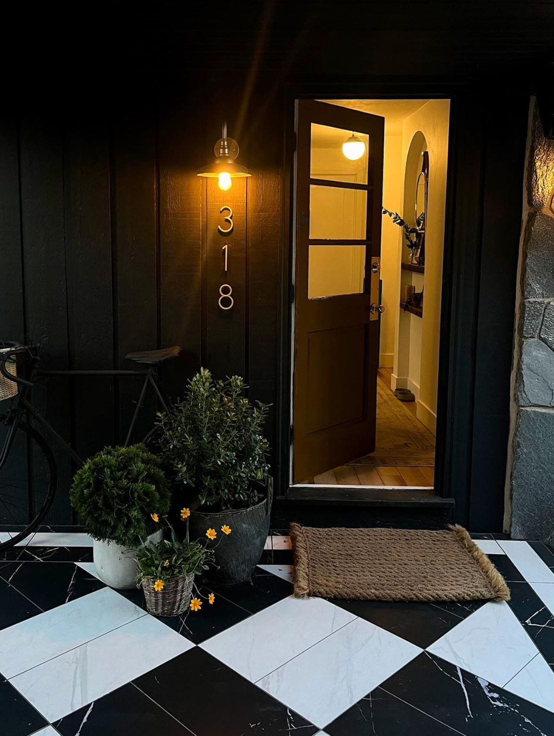 21 Modern Small Front Porch Ideas To Copy Now - The Chic Quota