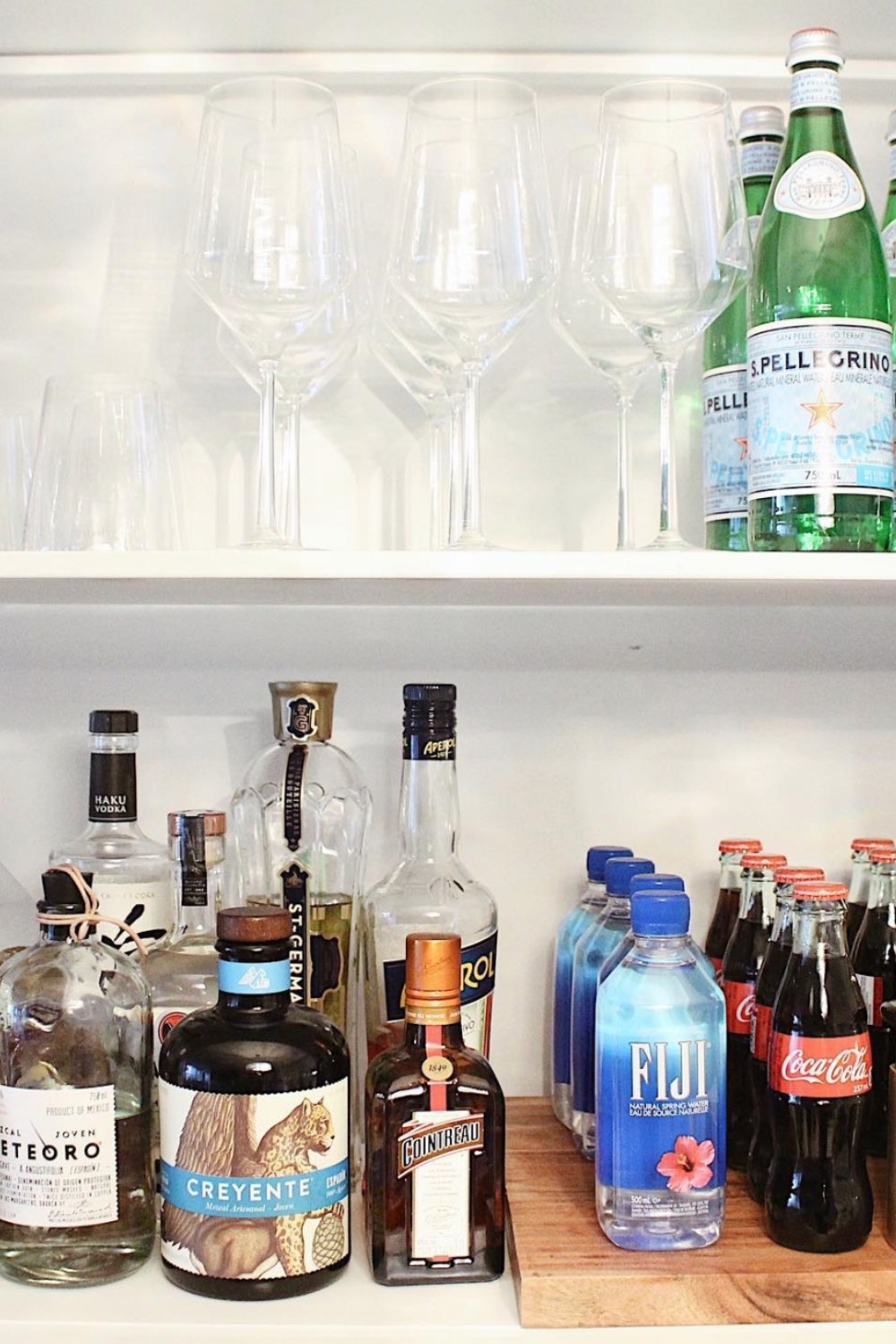 37 DIY Bar Shelf Ideas For A Stylish Home Bar You'll Love - THE CHIC QUOTA