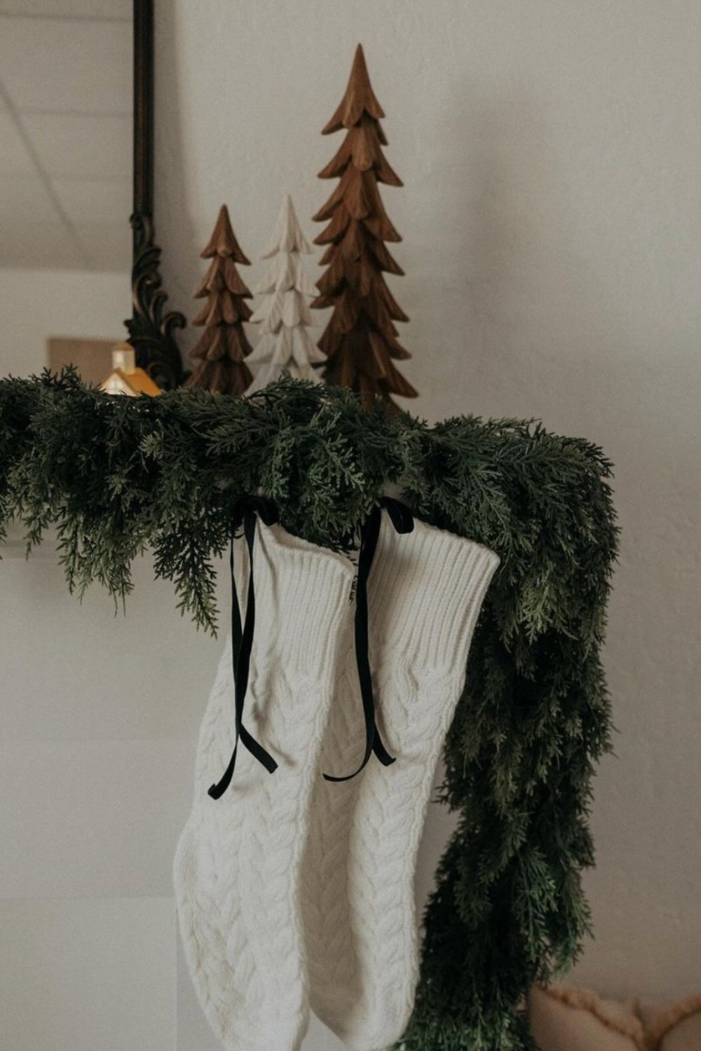 Minimalist Christmas Decor: 35 Beautiful Ideas For A Modern Holiday ...