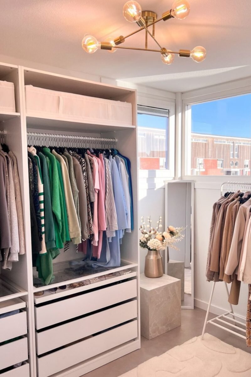 28 Small Walk In Closet Ideas To Design A Dreamy Wardrobe - The Chic Quota