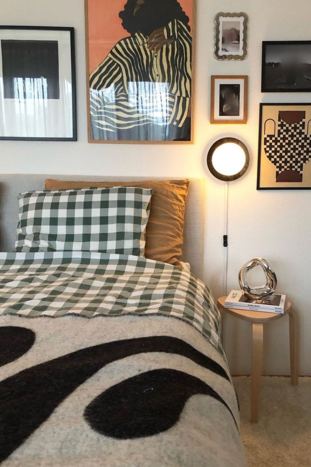 18 Best Over The Bed Wall Decor Ideas You Need For A Stylish Bedroom ...