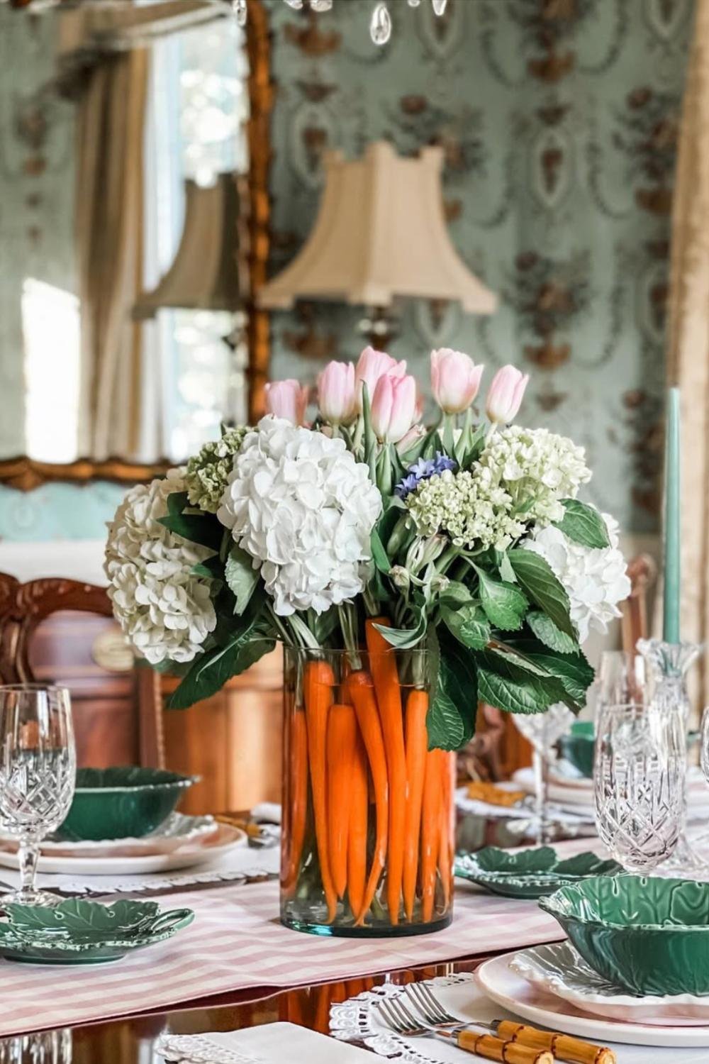 24 Simple But Elegant Spring Centerpiece Ideas For A Beautiful Table ...