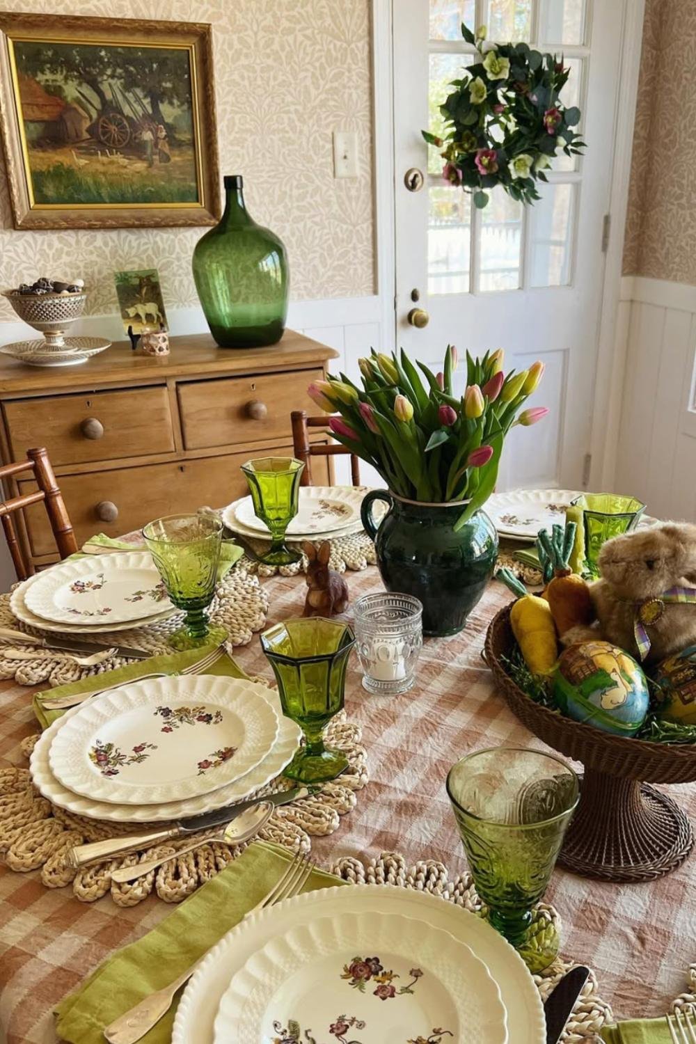 19 Spring Table Decor Ideas For A Beautiful Tablescape - The Chic Quota