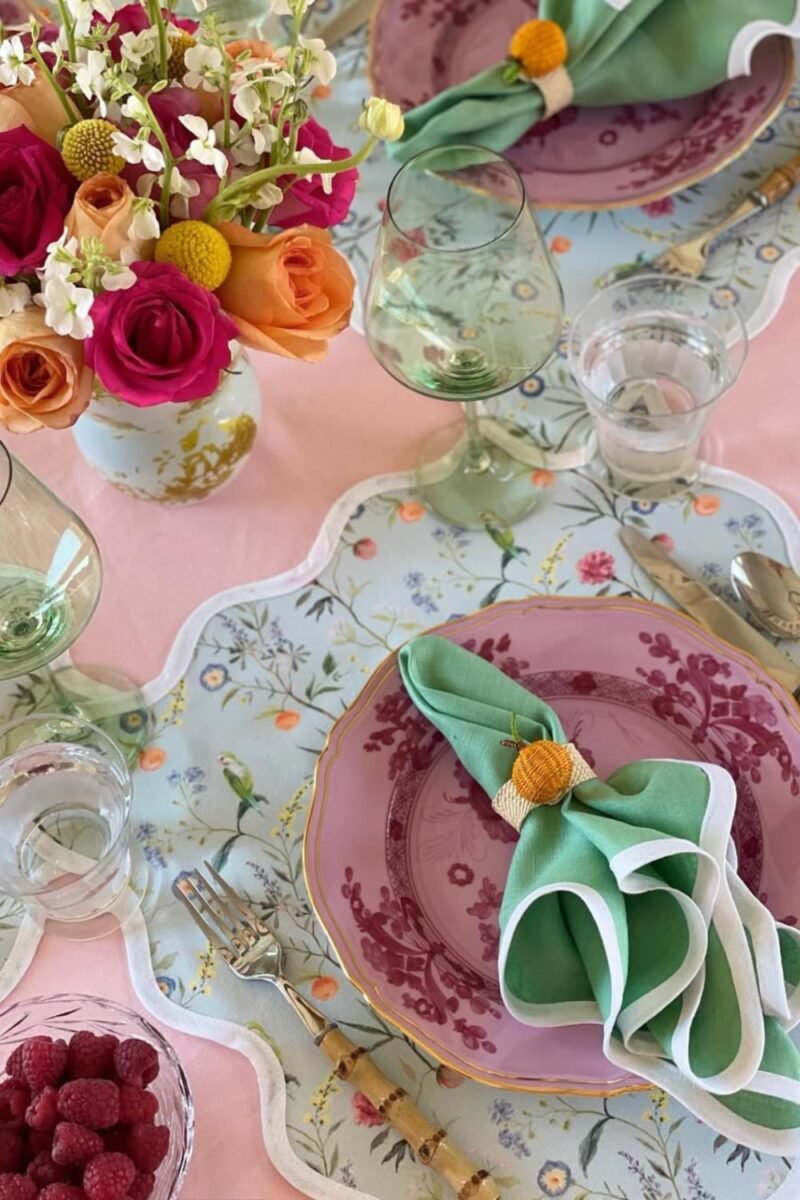19 Spring Table Decor Ideas For A Beautiful Tablescape - THE CHIC QUOTA