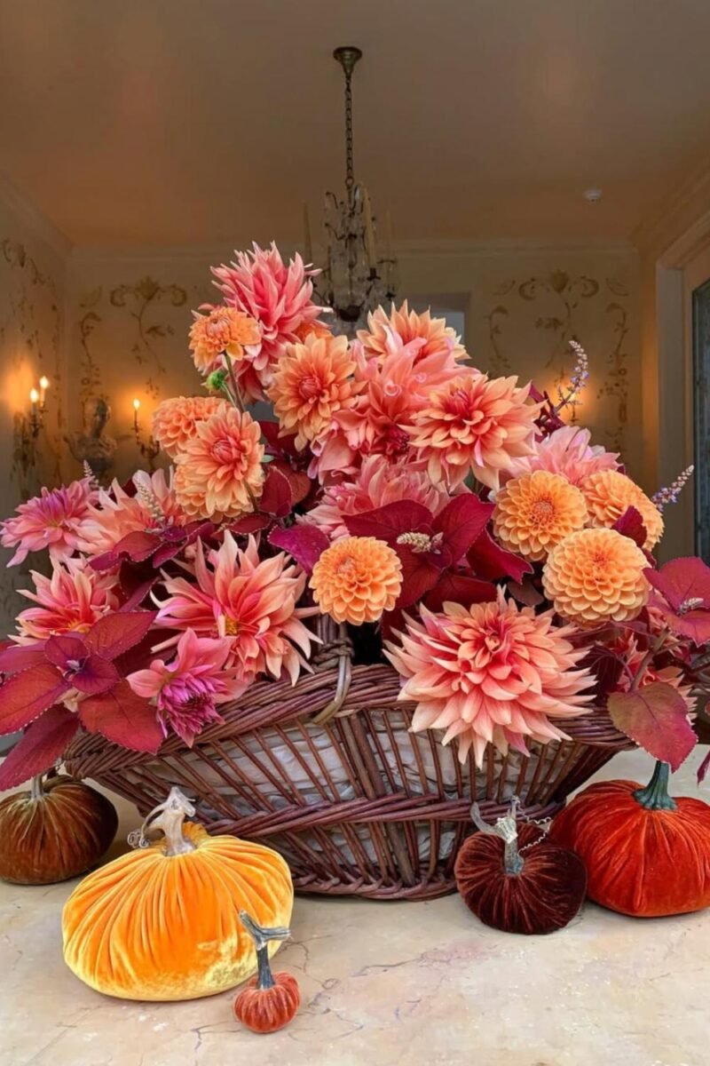 23 Beautiful Fall Flower Arrangements That Will Elevate Your Space ...