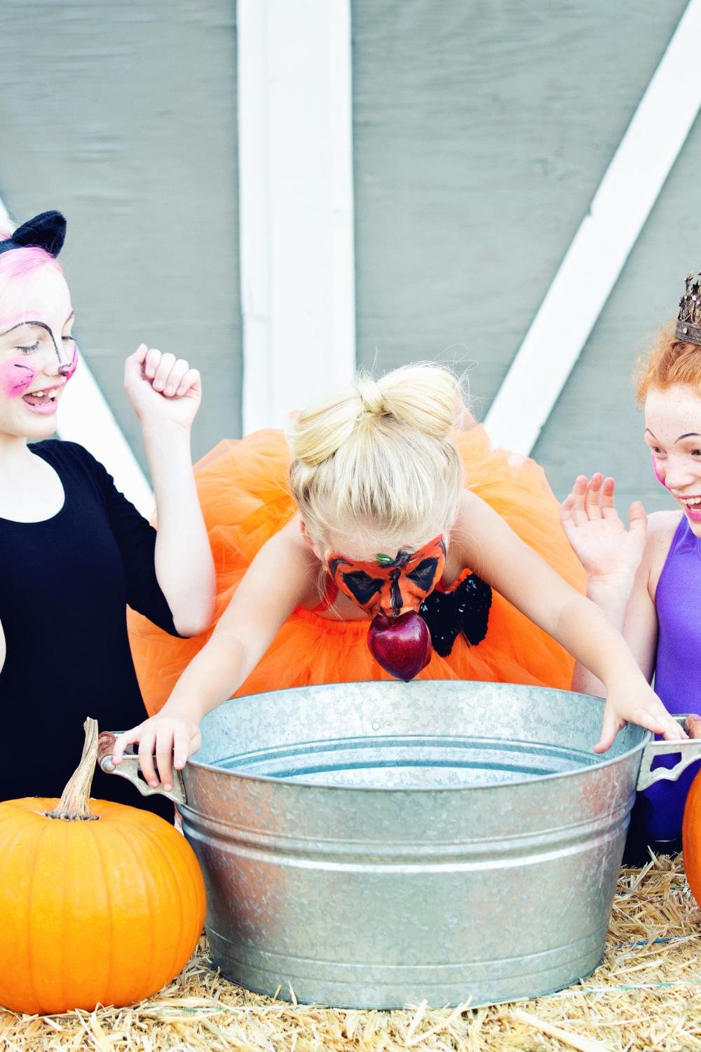 15 Halloween Party Games For The Best Spooky Board Night - THE CHIC QUOTA