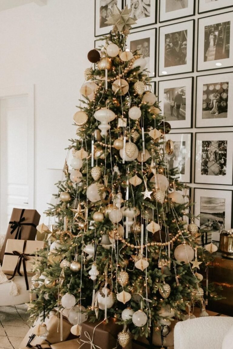 20 Unique Vintage Christmas Tree Themes You Need To See In 2025 - THE ...