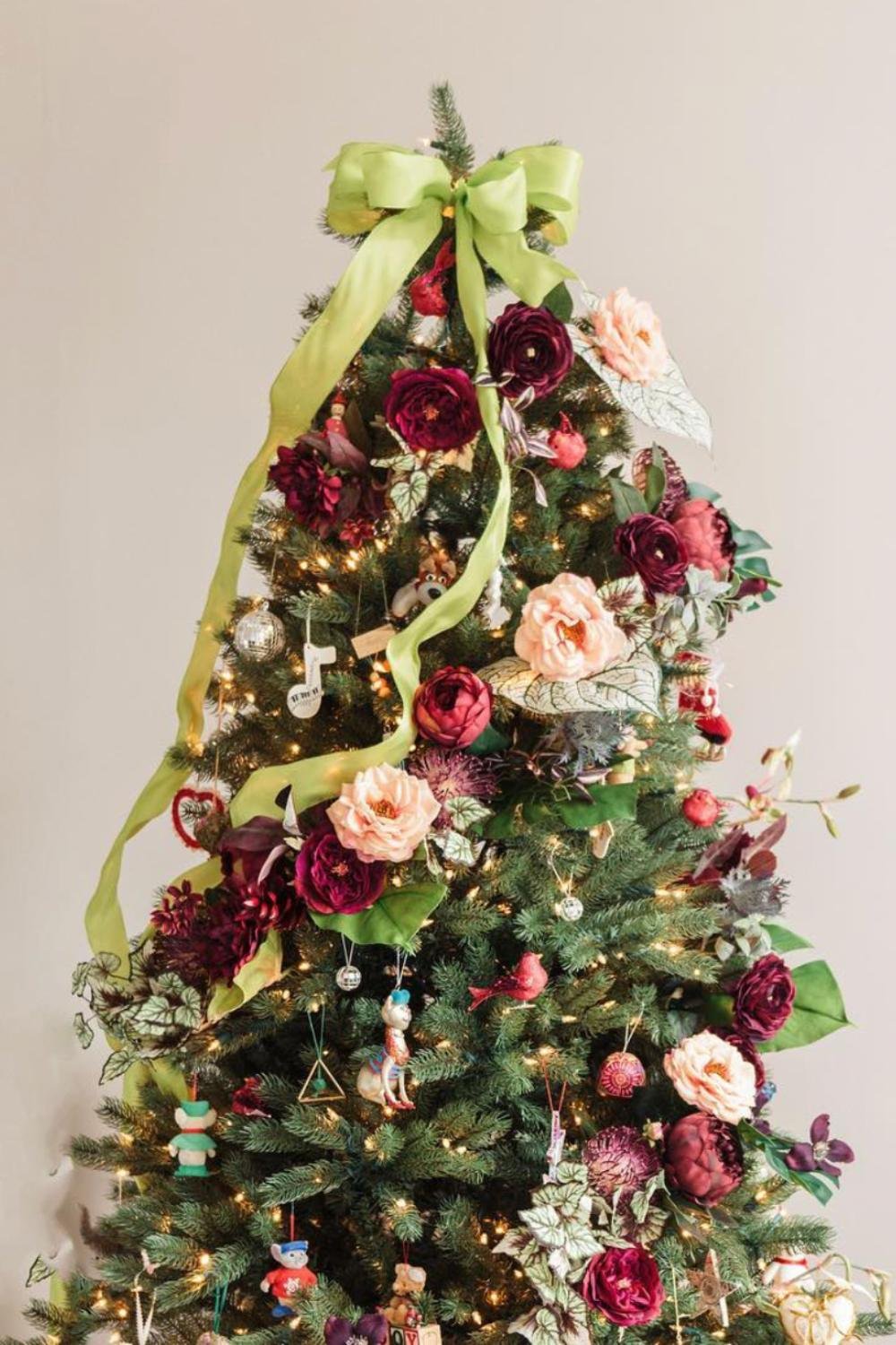 20 Unique Vintage Christmas Tree Themes You Need To See In 2025 - THE ...